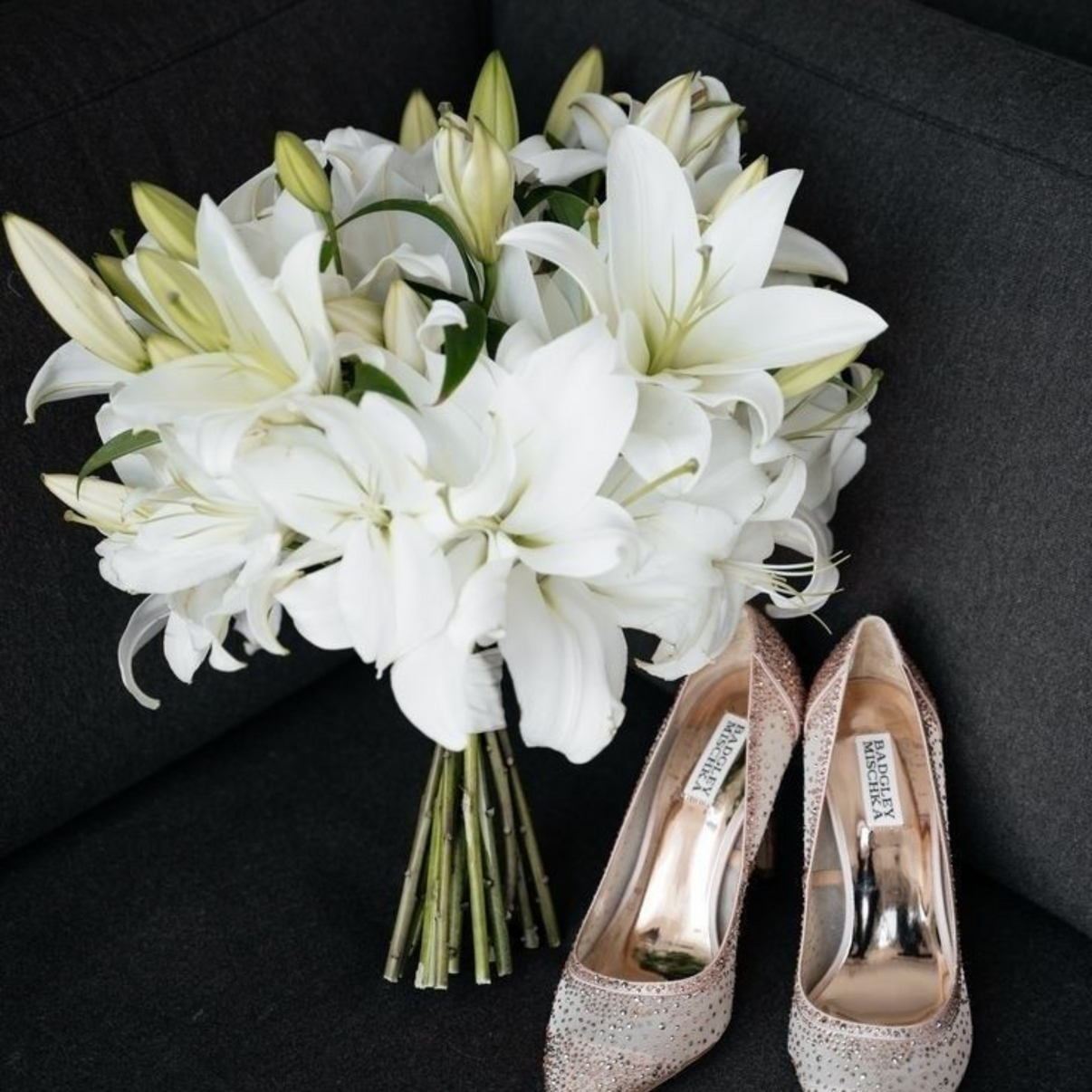 Lilly wedding bouquet – maxwellflowers